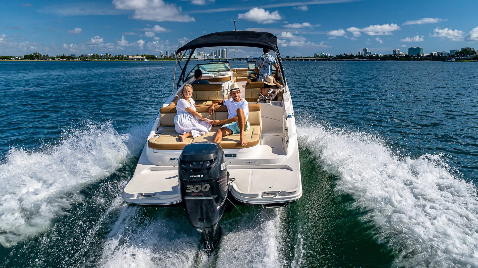 Best Restaurants Hopping - Miami Boat-Up Restaurants To Dine