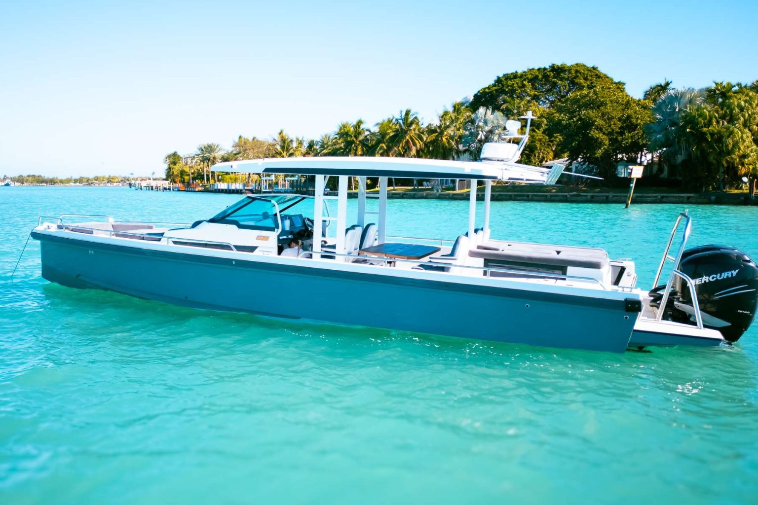 Mega Boat Charters Miami - Best Boat Rental In Miami